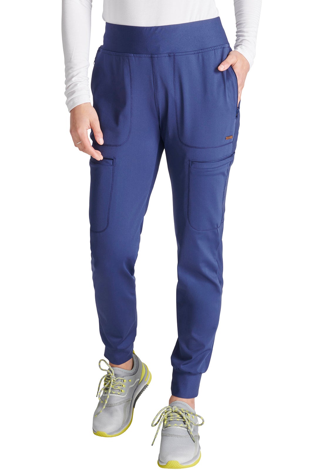 Form Women's Tapered Leg Jogger Pant | Vista Uniforms